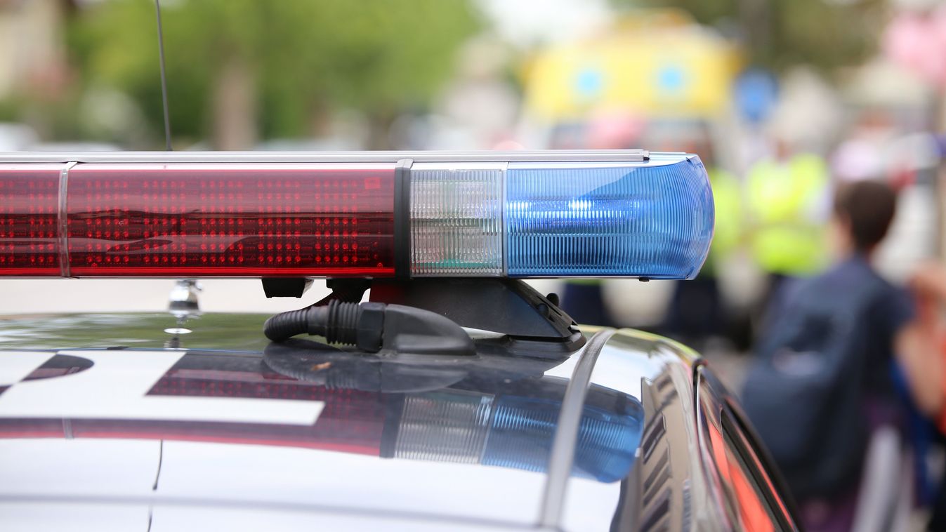 Elgázoltak egy gyalogost a zebrán, leállt a forgalom Szandaszőlősnél