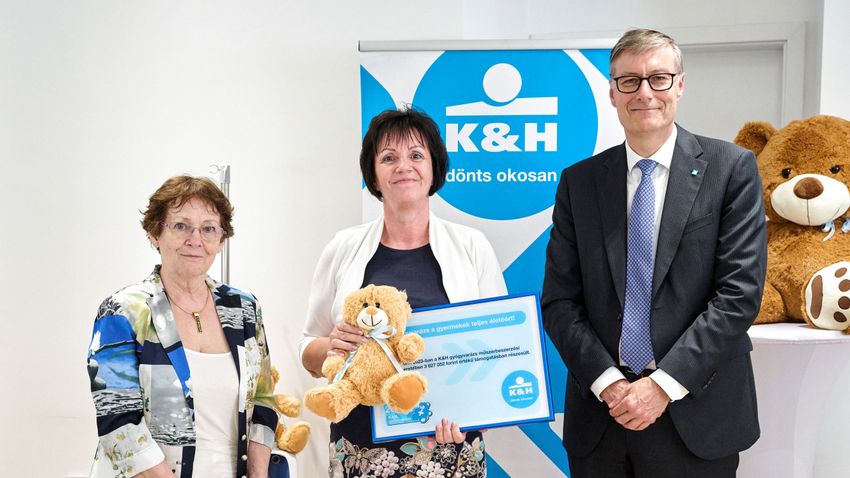 SZOLJON - Új műszereket kapott a szolnoki Hetényi kórház gyermekosztálya