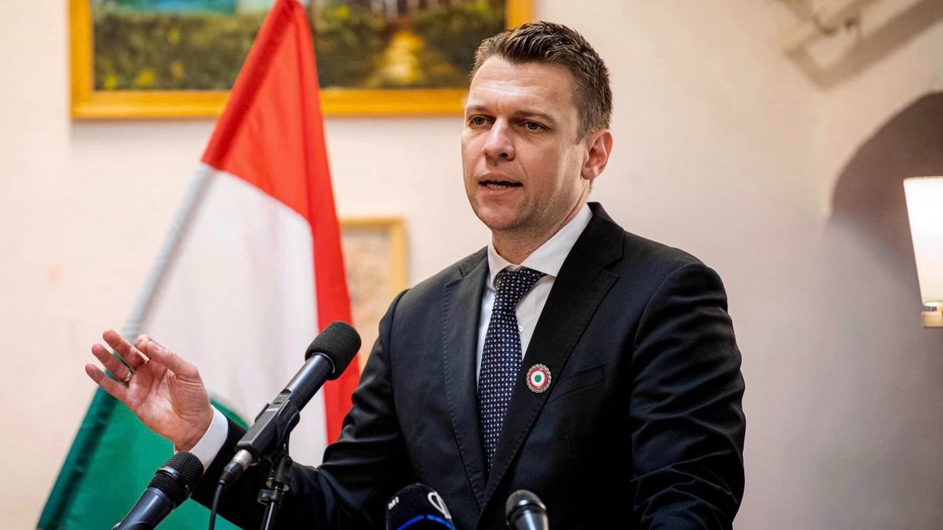 Menczer Tamás: a politika legfontosabb része, amikor azzal is ...