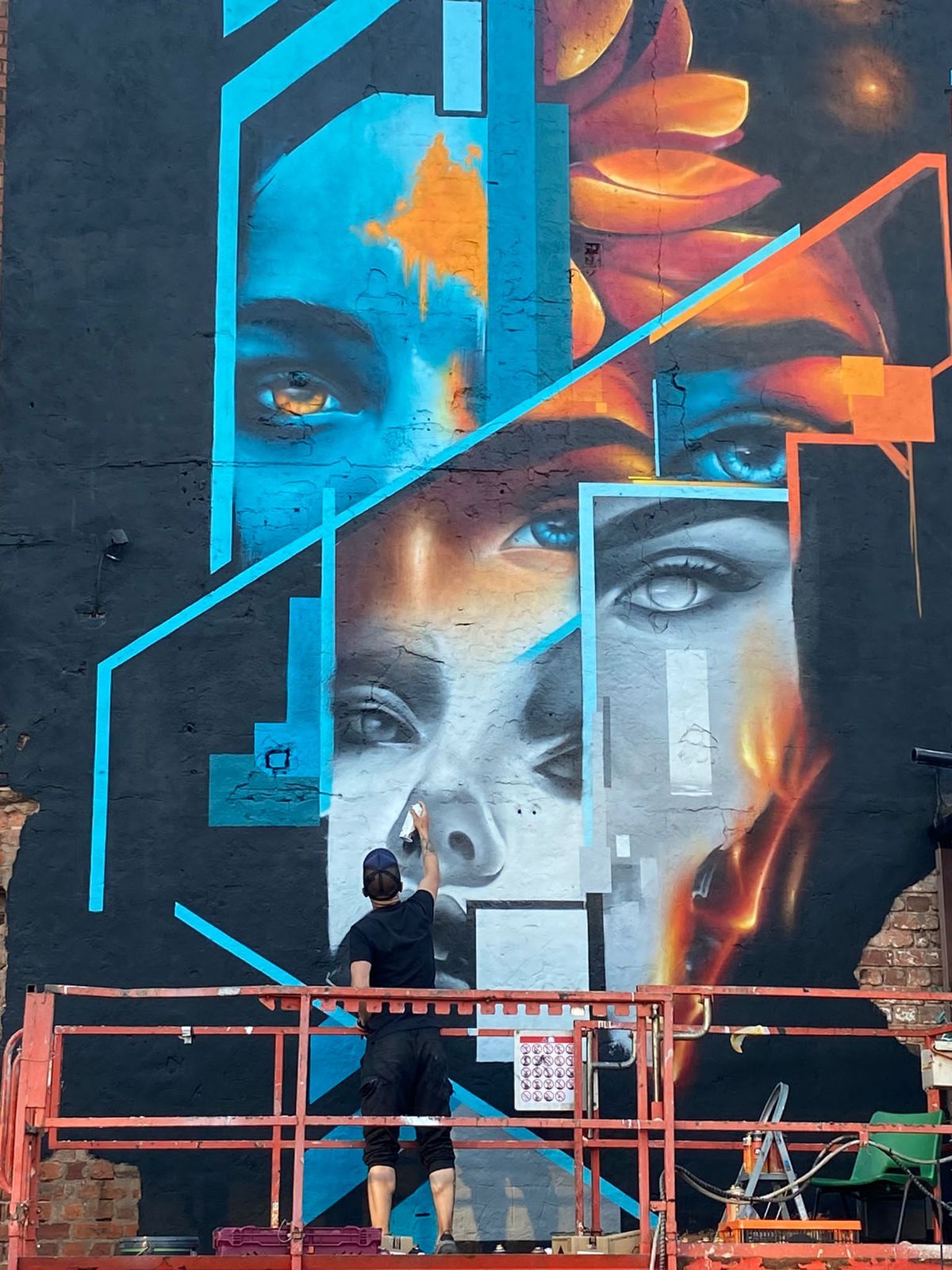 Szolnoki street artist: Illés Ádám meghódította Britanniát