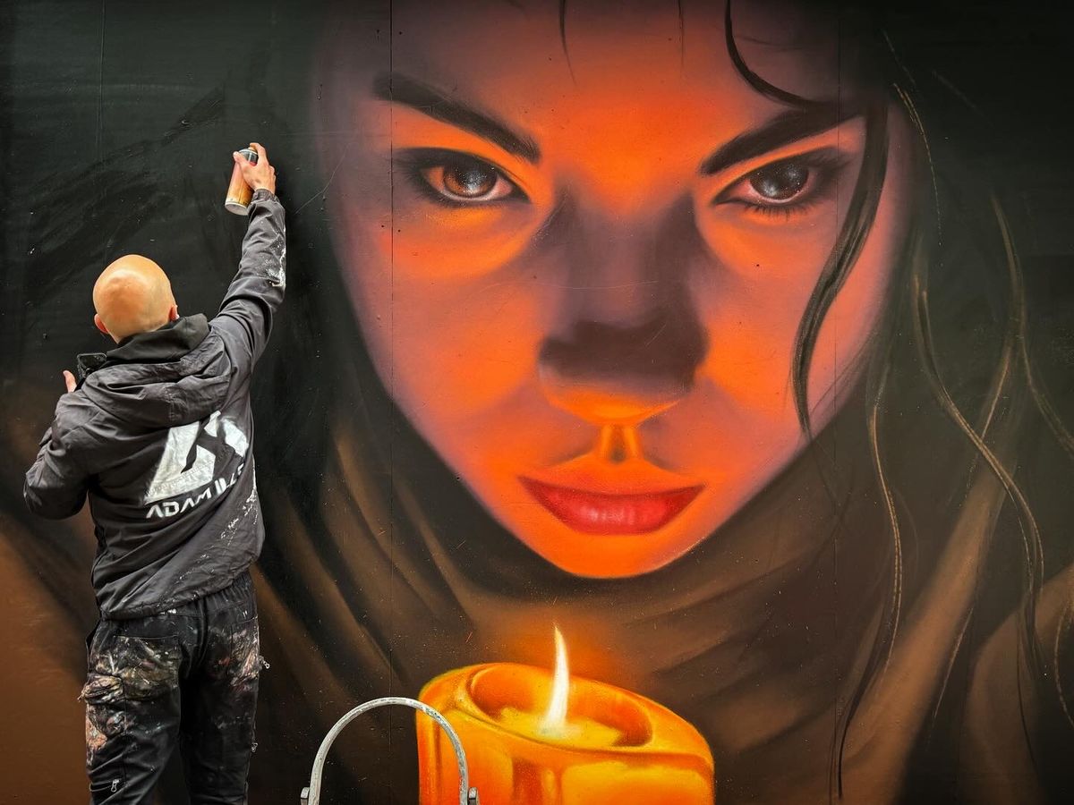 Szolnoki street artist: Illés Ádám meghódította Britanniát