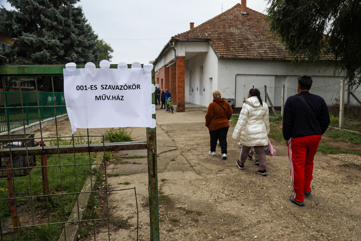 Tiszabura polgármestere szerint helyreállhat a béke a faluban