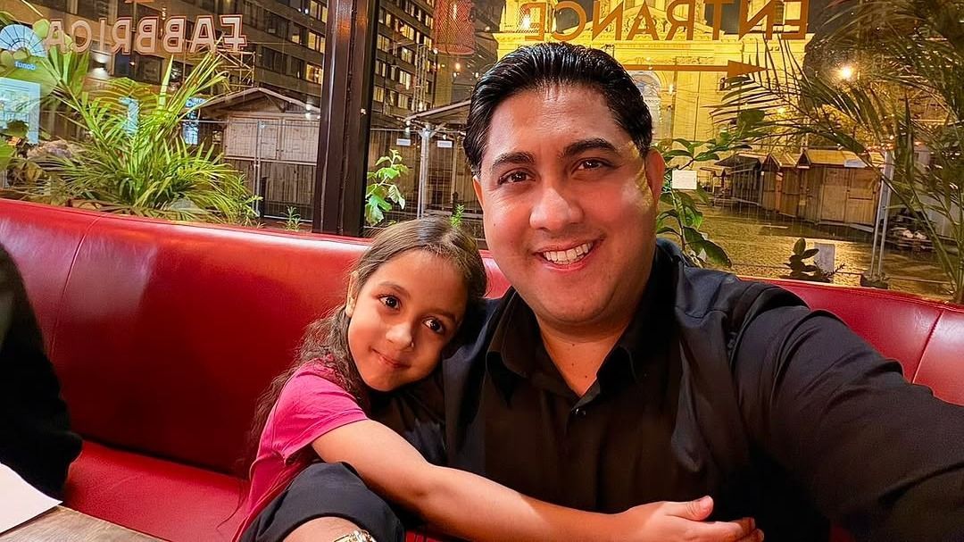 Kis Grófo Budapesten járt lányával