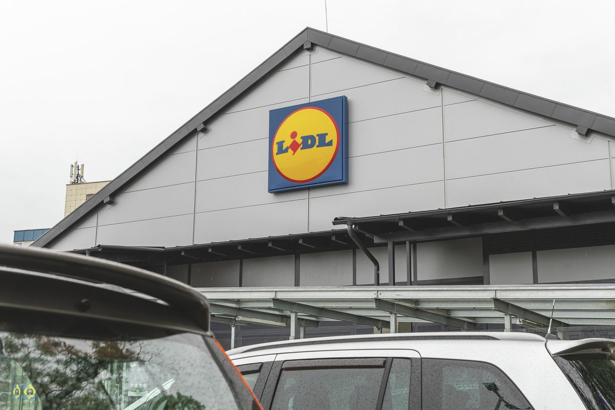 A Lidl jelentősen mérsékli számos friss csirkehús termékének árát