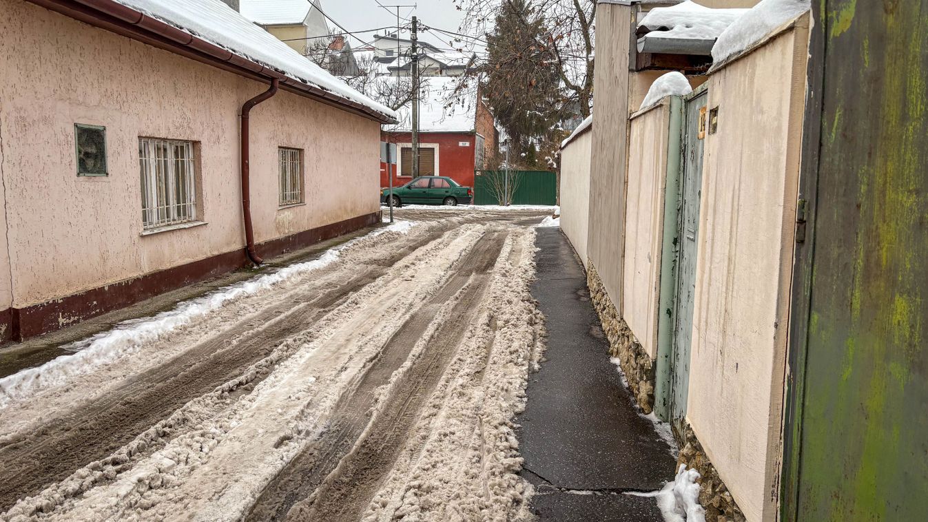 Véget ért a hóeltakarítás Szolnokon, rendkívüli közgyűlést követel a Fidesz